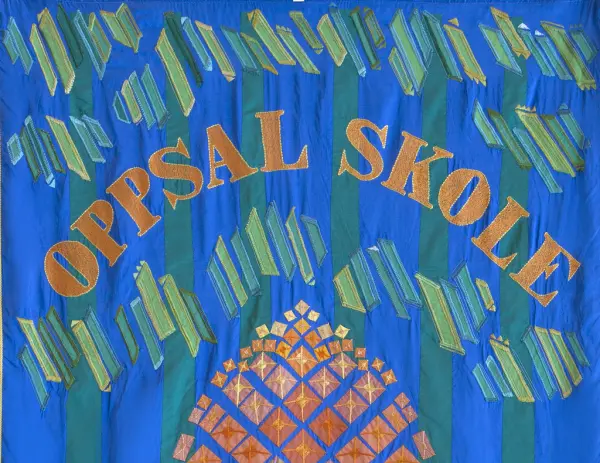 Fanen til Oppsal skole - KulturPunkt